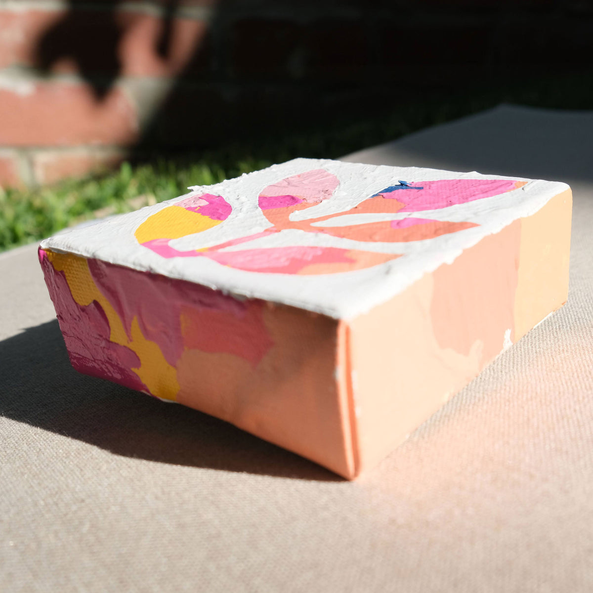 Grow No. 4 – Mama Hawk Draws